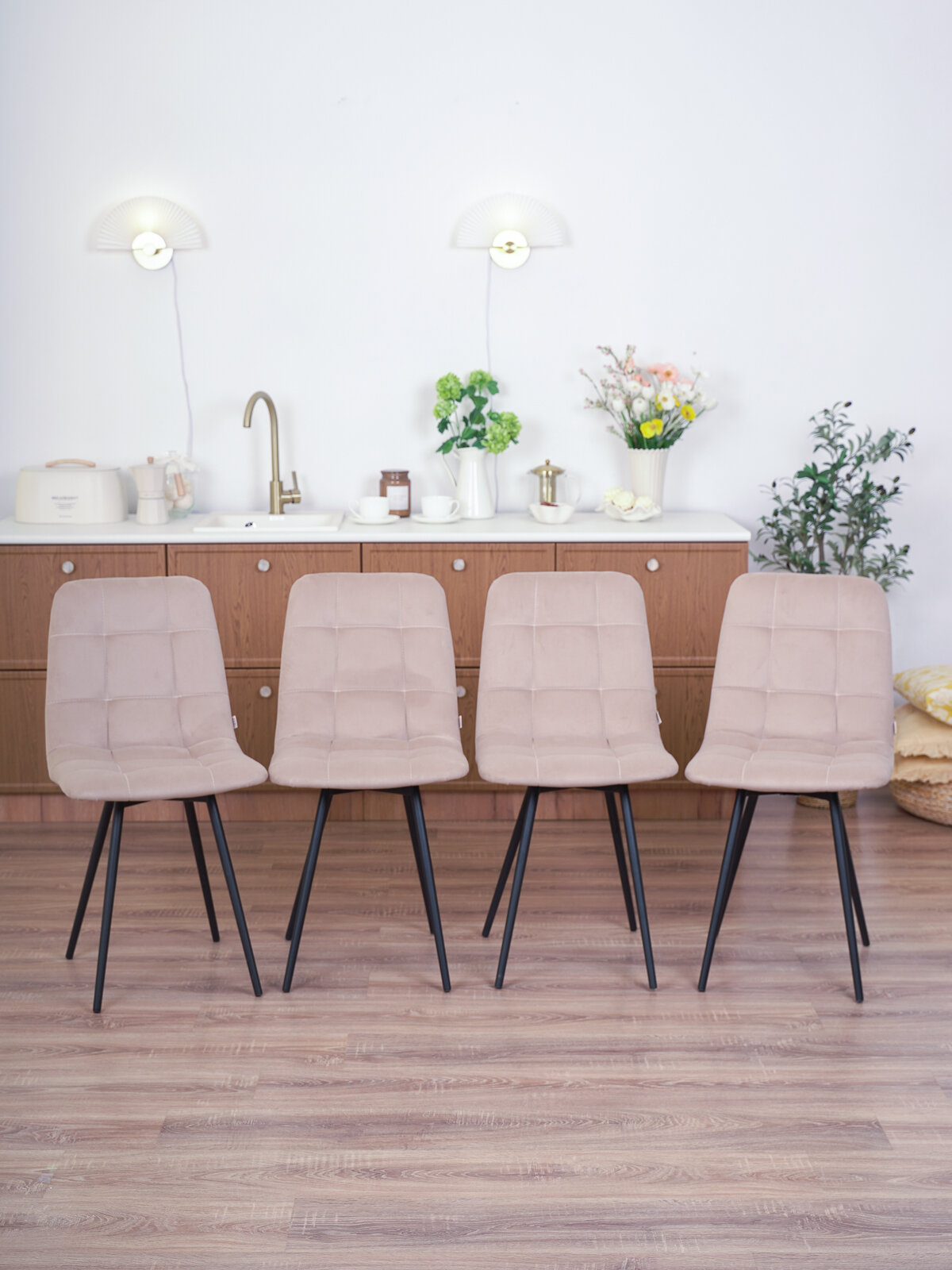 Стулья для кухни со спинкой велюр Чили бежевый 4 шт