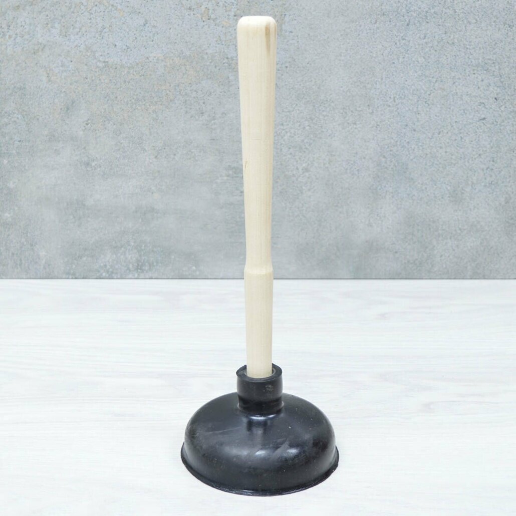 Вантуз с деревянной ручкой 34 см, резина, для устранения засоров, надежный инструмент