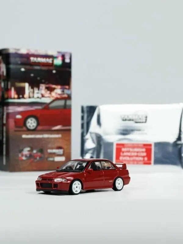 Машинка Tarmac Works TW 1/64 Mitsubishi EVO II 2 Generation Lancer GSR Die-cast Alloy Car Model Collection Display Gift
