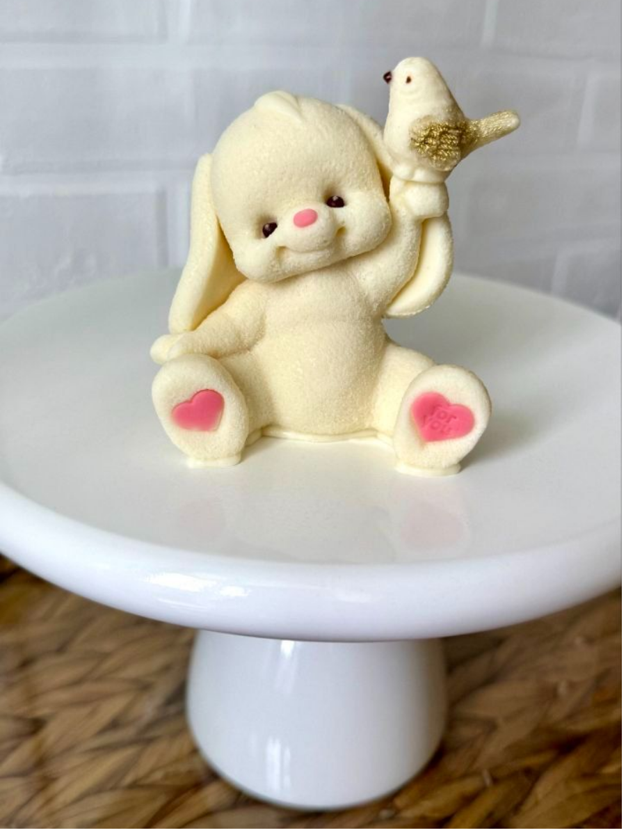 Шоколадная фигурка Зайка для торта