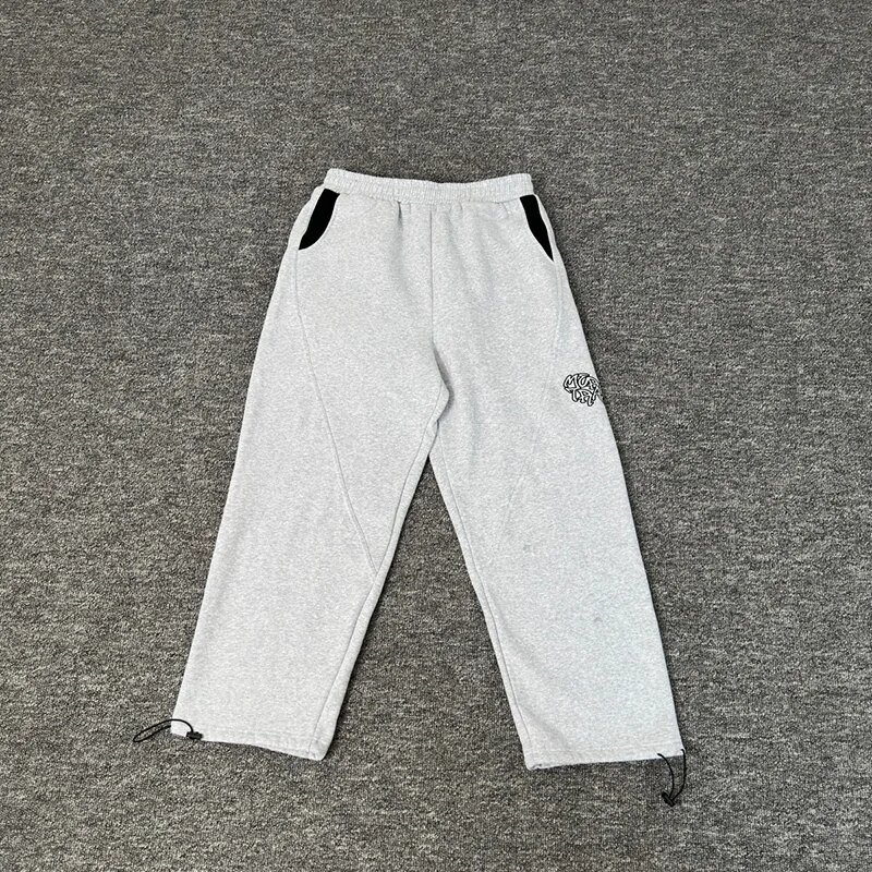 Брюки спортивные