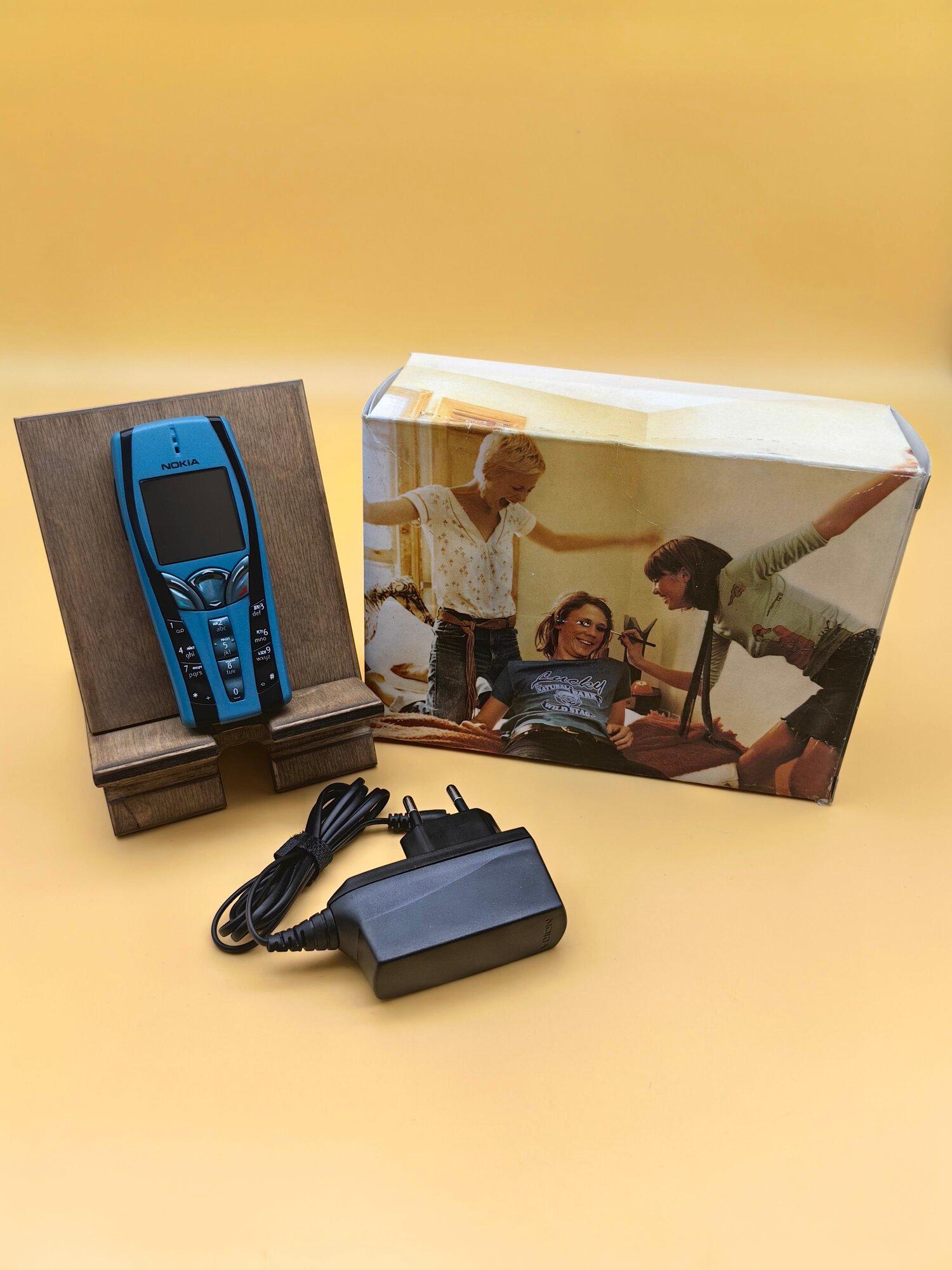 Мобильный раритетный кнопочный телефон Nokia 7250i, Синий, ретро