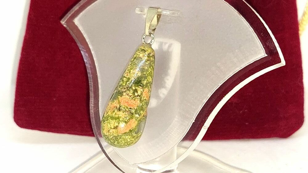 Подвеска, яшма