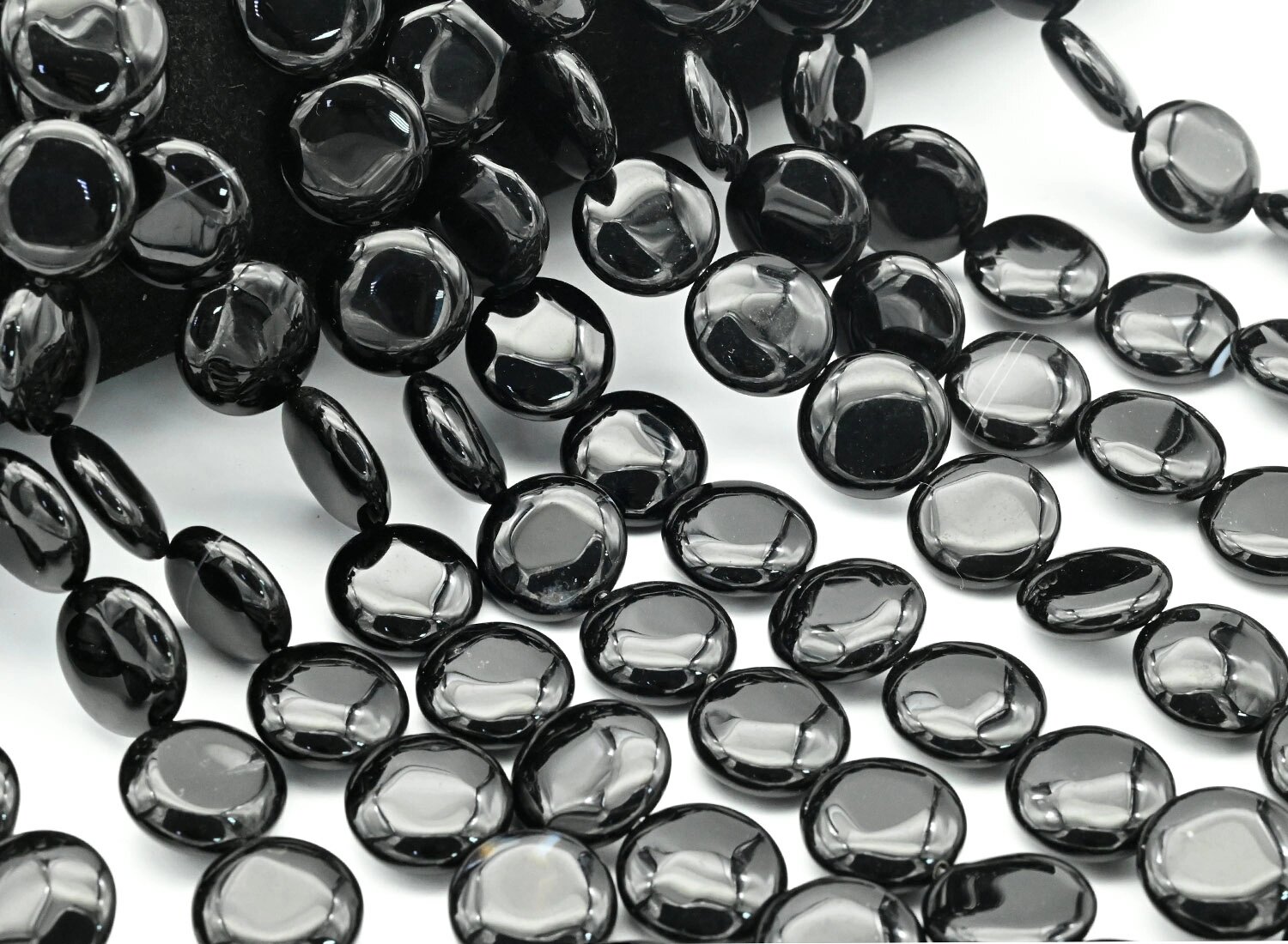 Бусины из агата черного круг 16мм, 40см, 25 бусин .