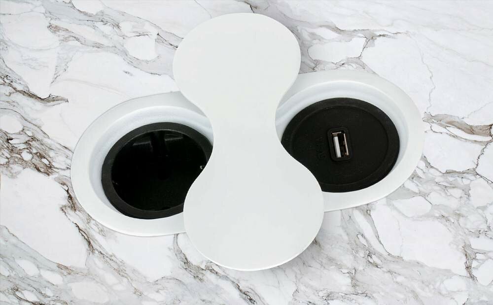 Блок розеток SFL BP8U-2B (1*220 + 1USB-зарядка), провод 1м. , белый