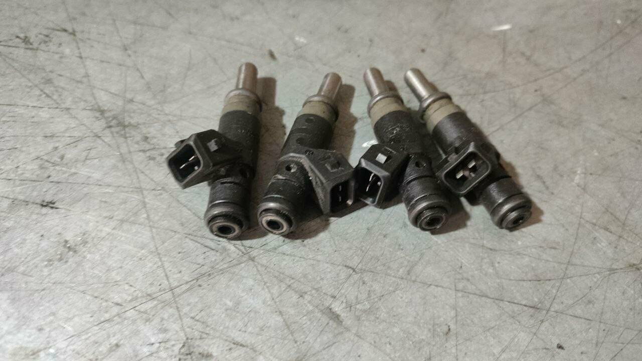 Форсунка топливная BMW 3 E46 (1997 - 2003) 7506158