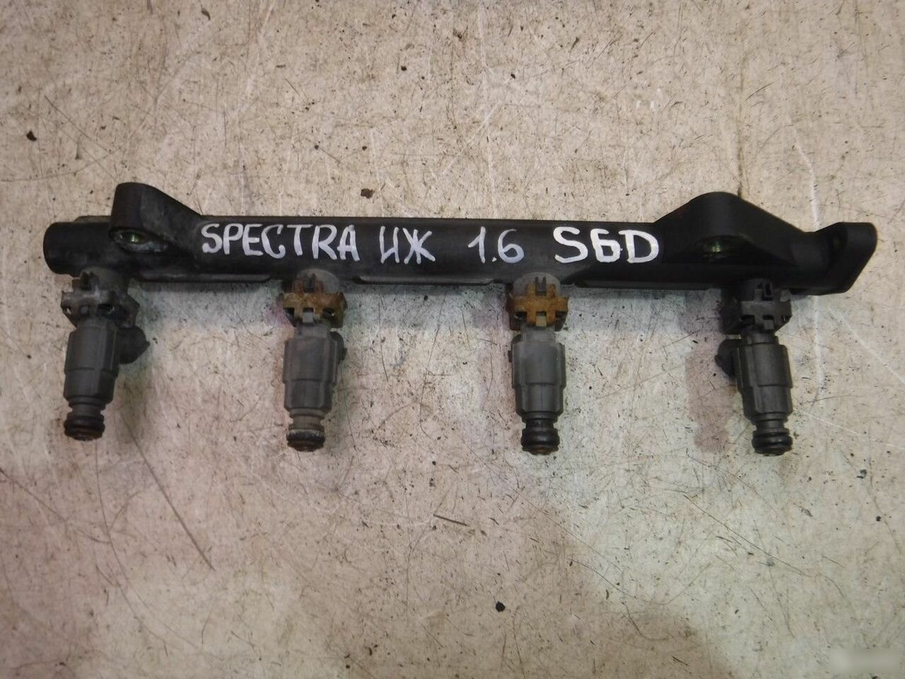 Форсунка топливная Kia Spectra 0K30E1315X1-0K2N313250-0260930012