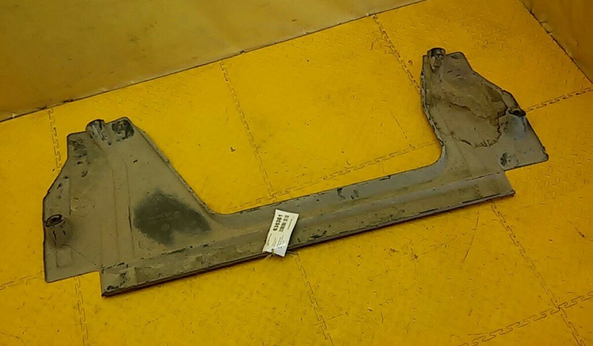 Пыльник (кузов наружные) Passat (B5) Volkswagen 8E0825215