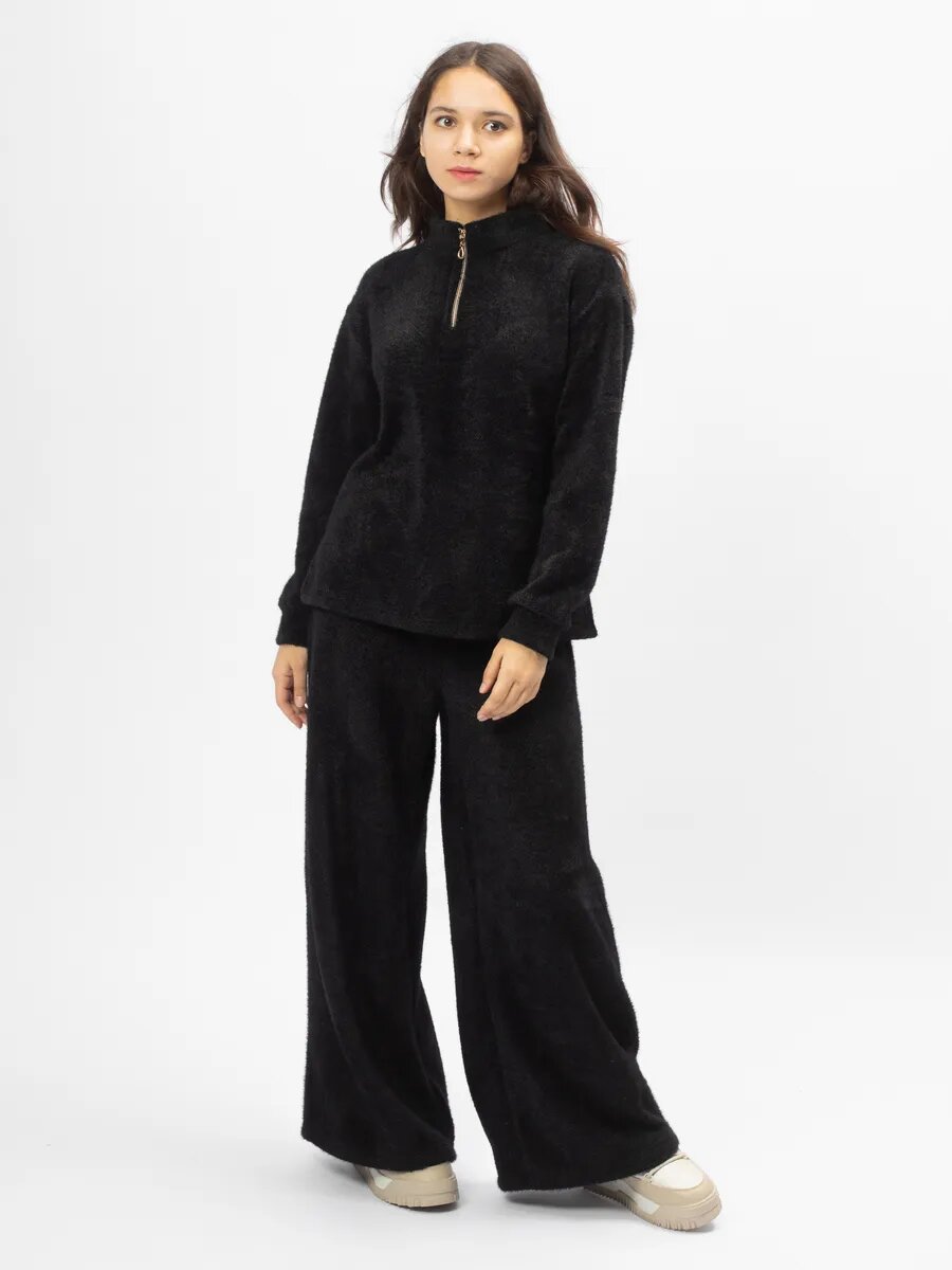 Комплект одежды женщины кэжуал