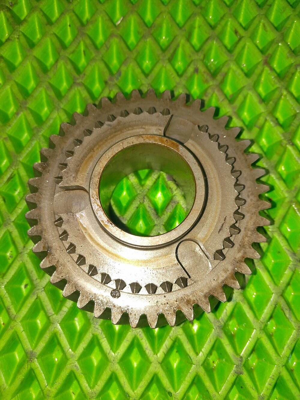 Шестерня 2 передачи Логан JH3057 8200109543