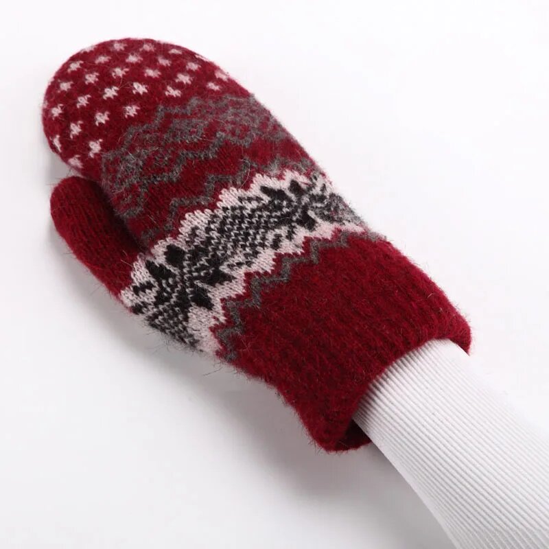 Варежки для женщин