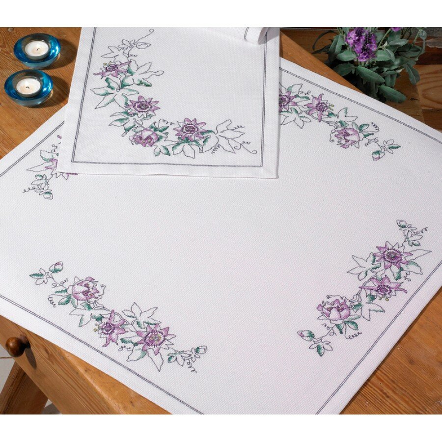 Набор для вышивания Пассифлора, скатерть 65 х 65 см PERMIN 27-3818