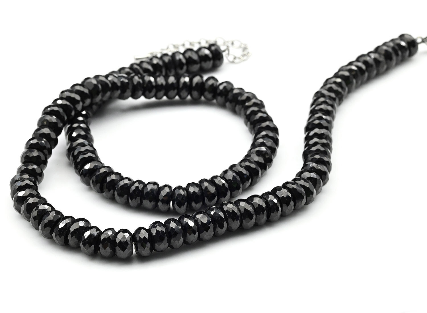 Бусы, турмалин