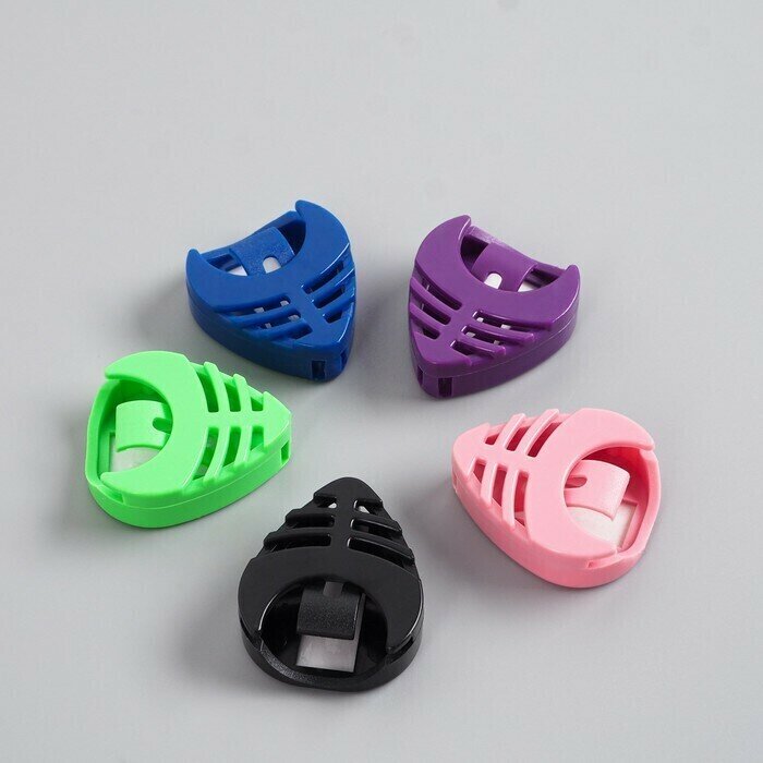 Футляр для медиаторов / Крепится на корпус гитары