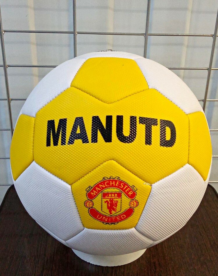 Футбольный мяч фк Манчестер Юнайтед для футбола размер 5 Manchester United бело-жёлтый