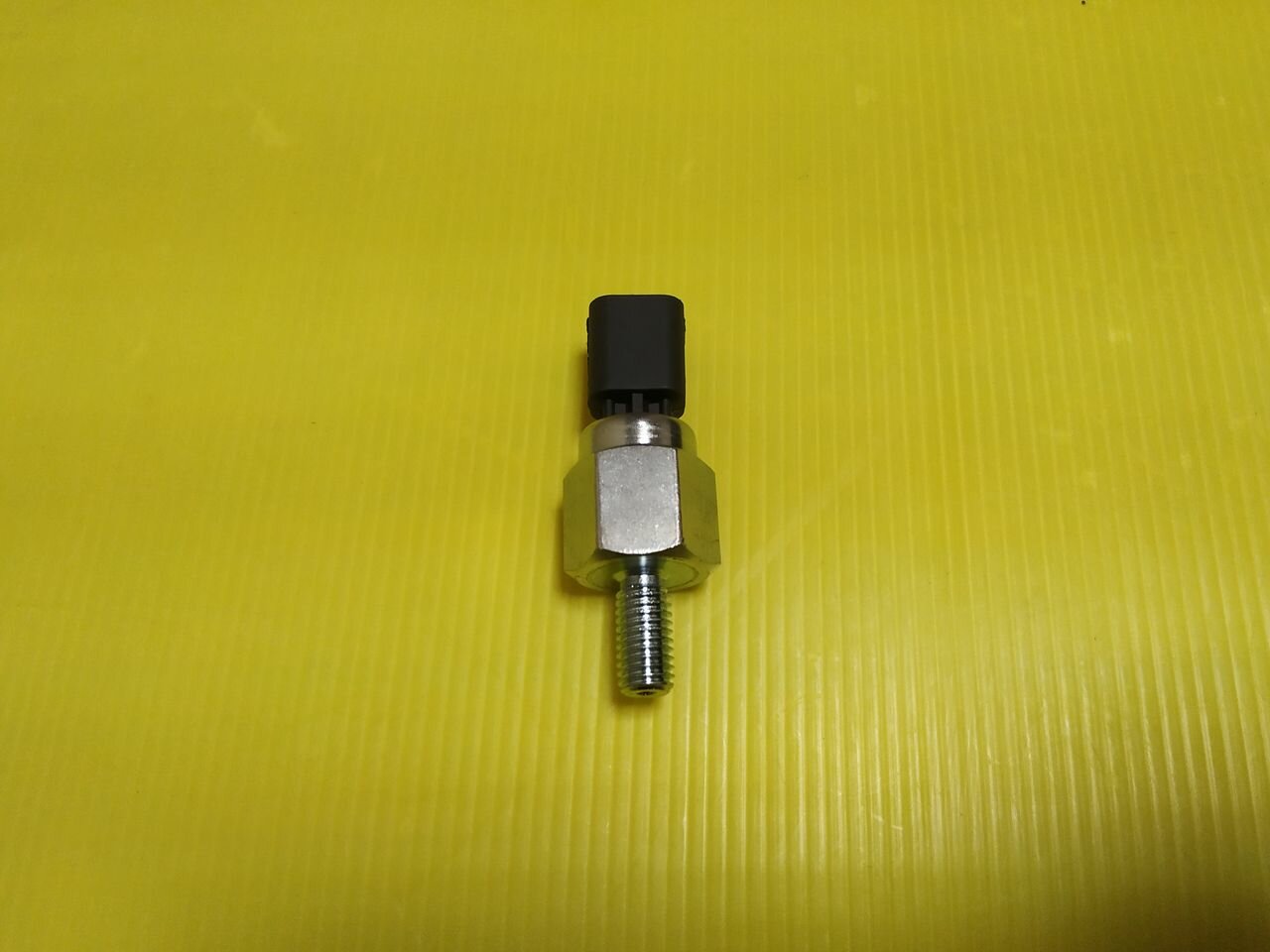 JCB Датчик давления масла двигателя