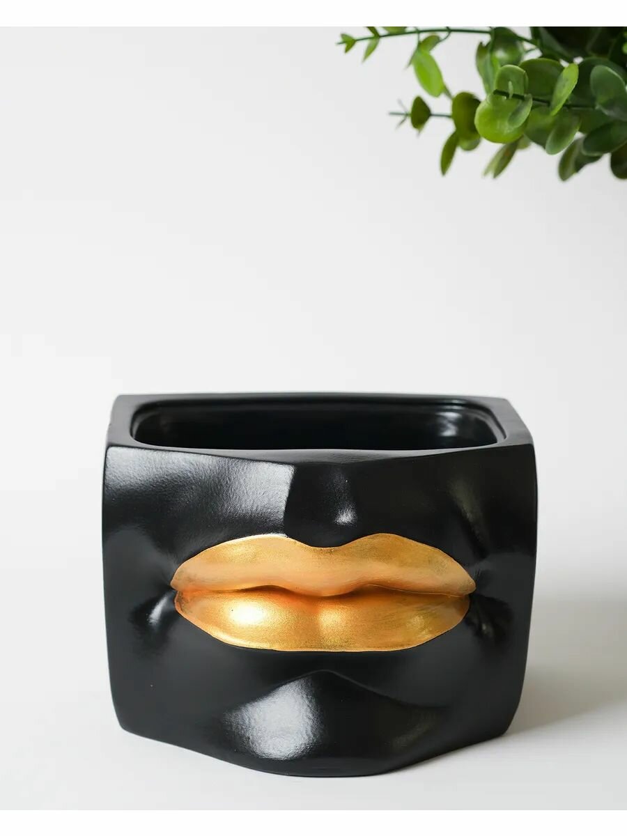 Ваза интерьерная для сухоцветов лицо губы