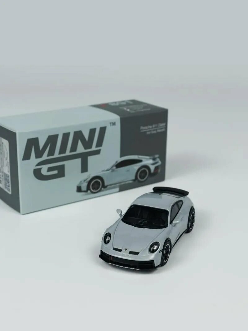 Машинка MINI GT 1/64 #891 Porsche 911 Dakar Ice Gray Metallic Die-cast Alloy Car Model Collection Display Gift