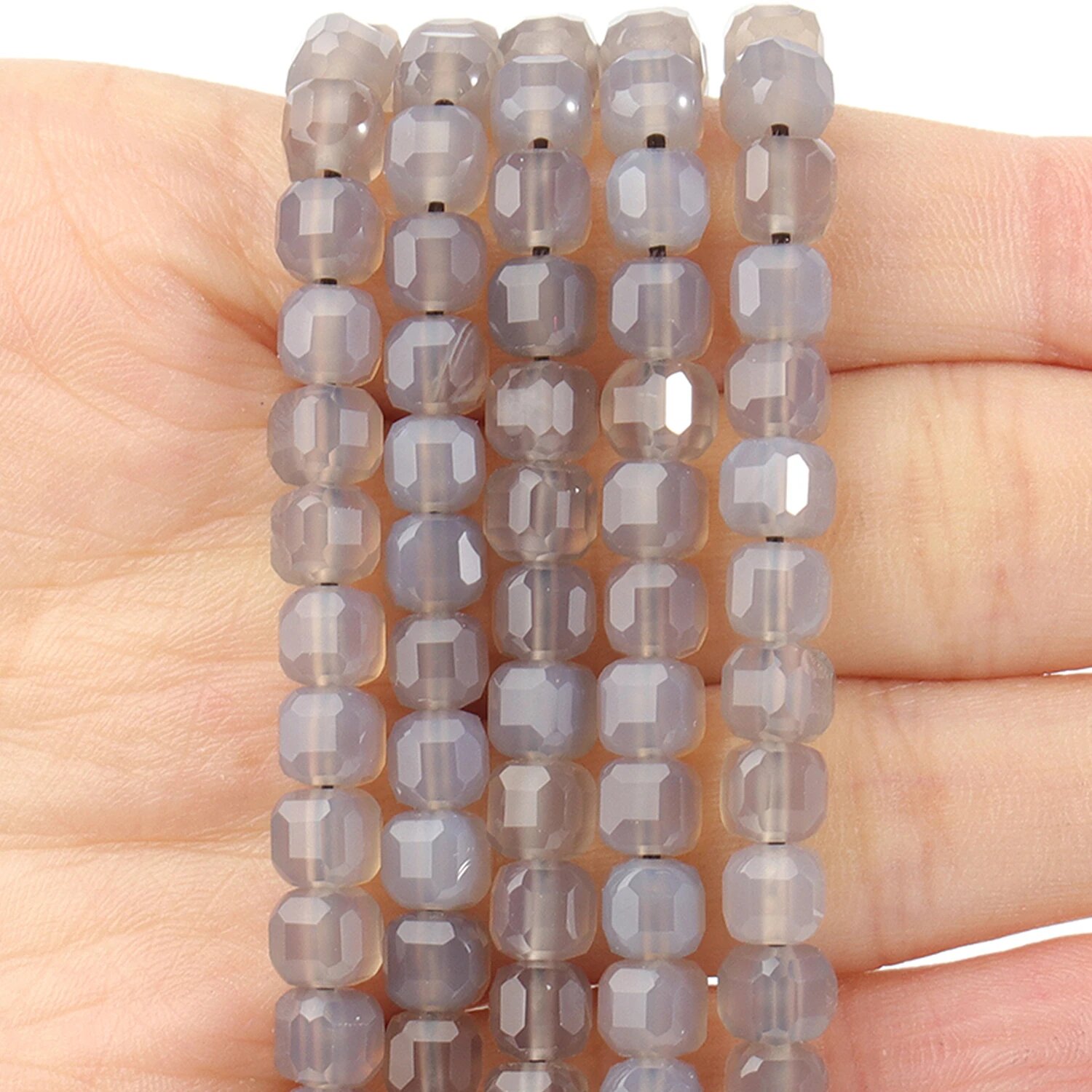 Аквамариновые бусины граненые 5 мм nociuciu