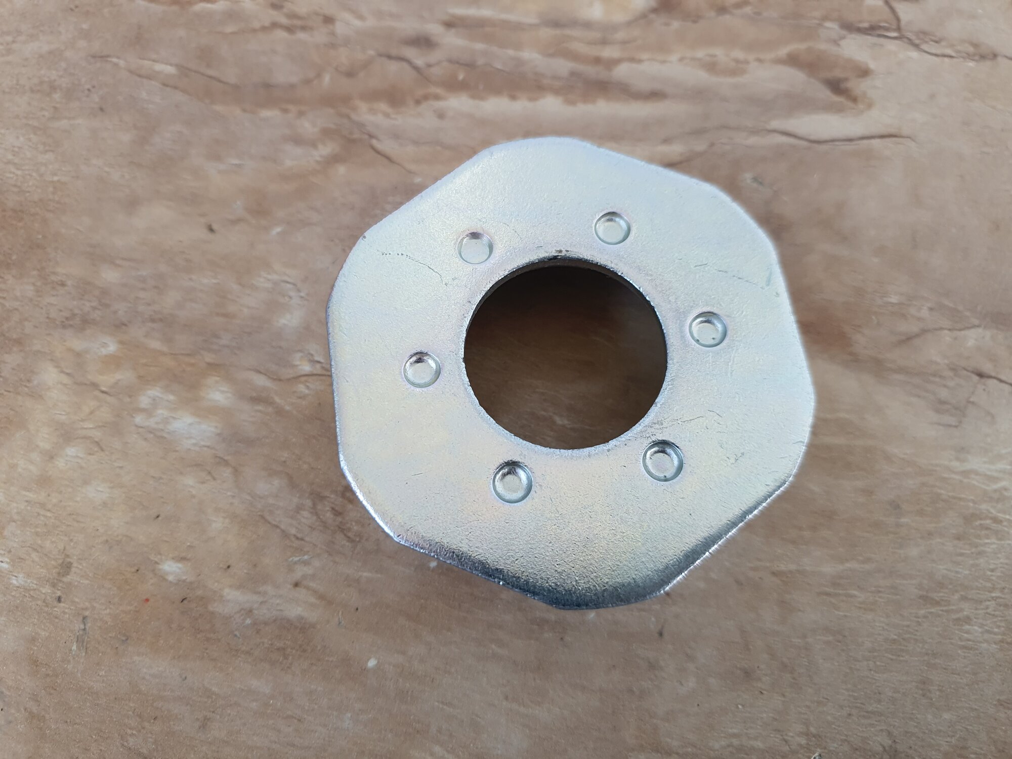 Гайка Передней Разборной Стойки Ваз 2109 2110 1118 2170 и тд.