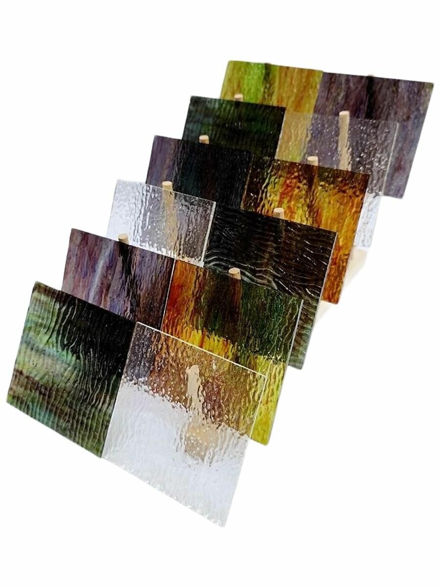 Прозрачный цветной стеклянный комплект из красного синего мозаичного стекла