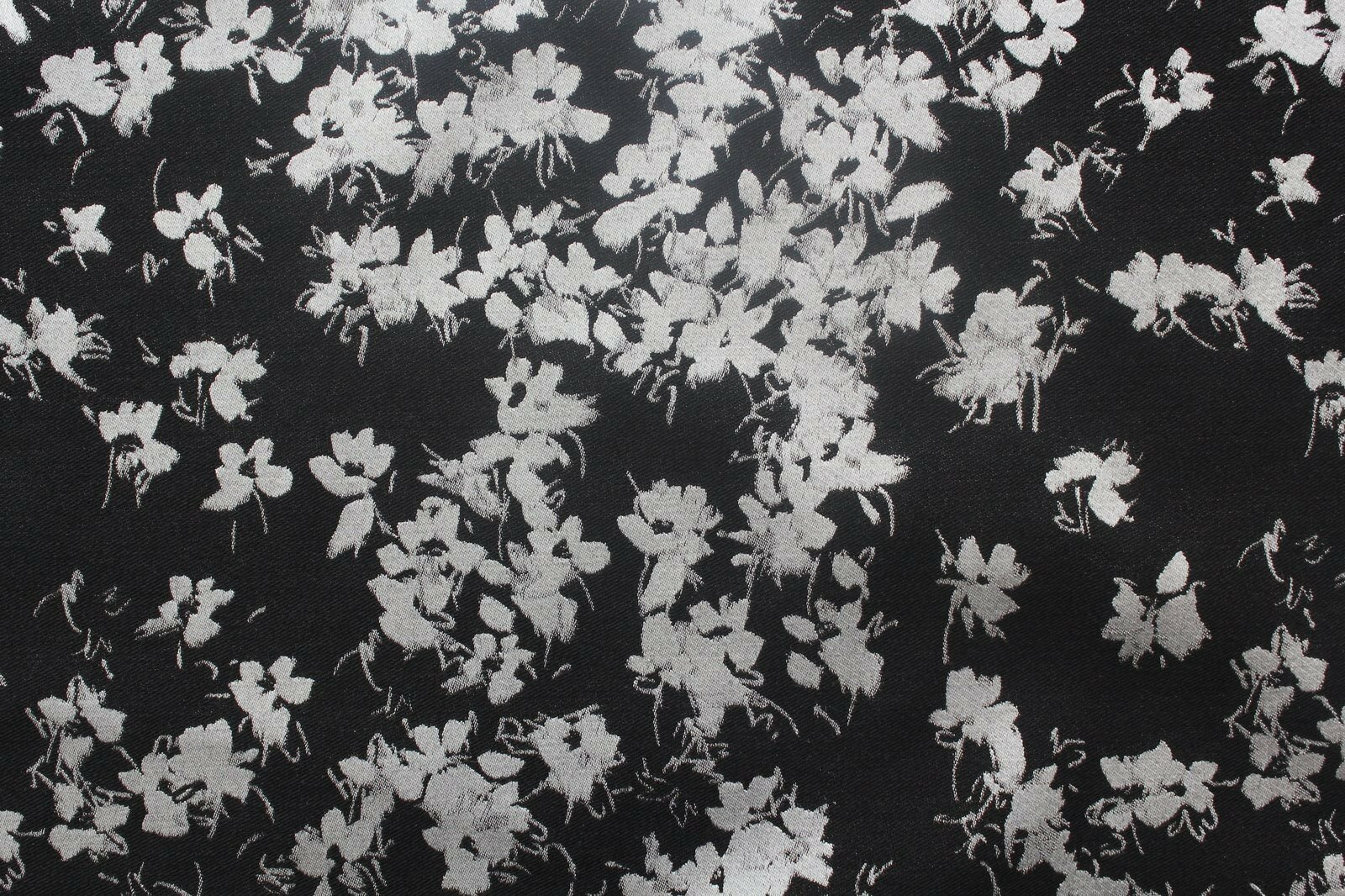Ткань Жаккард костюмно-плательный чёрно-белый мелкий цветочный узор, 290 г/пм, ш122см, 0,5 м