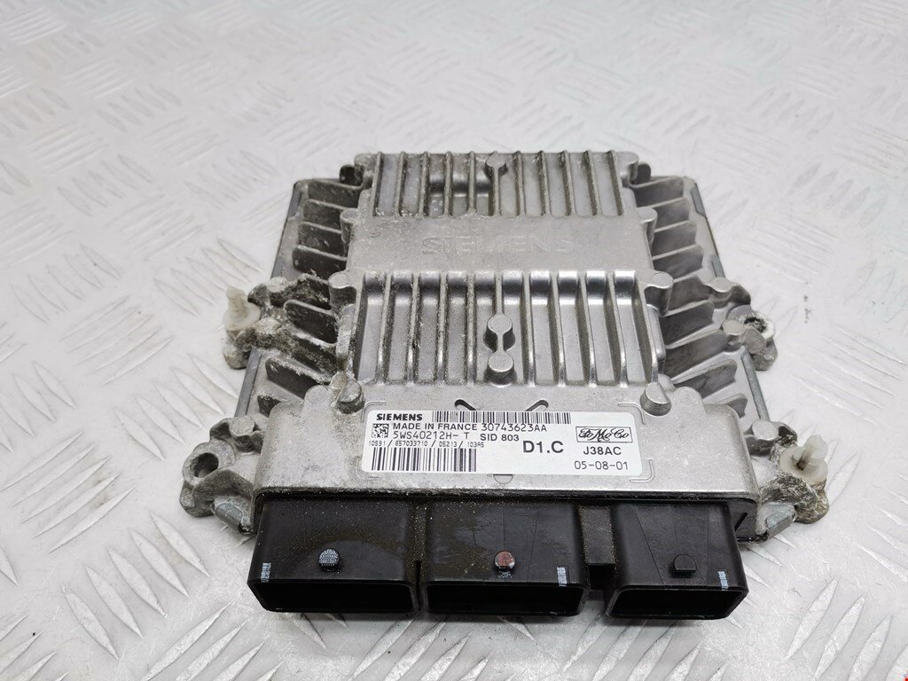 Блок управления двигателем Volvo V50 1 36000189 арт. 761632