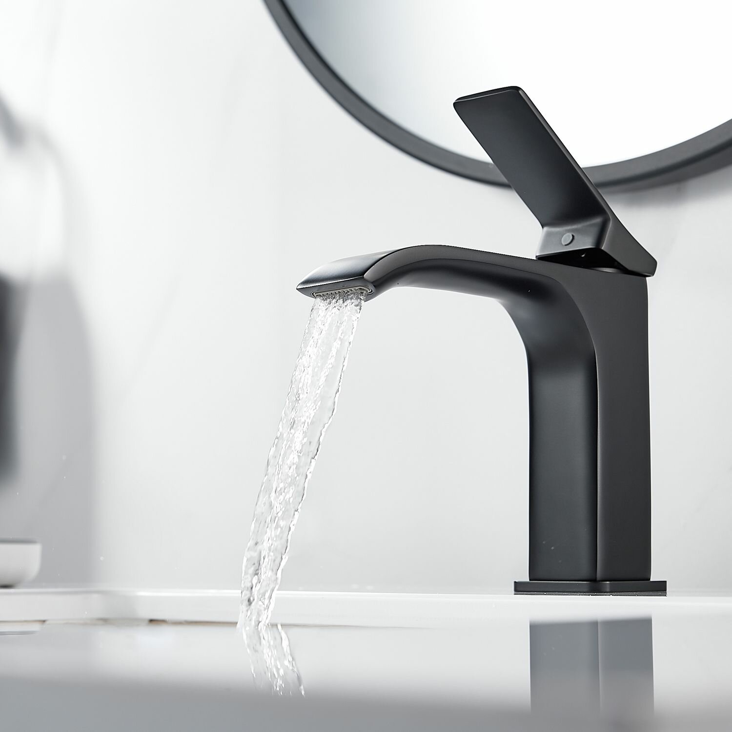 Смеситель для раковины Shevanik