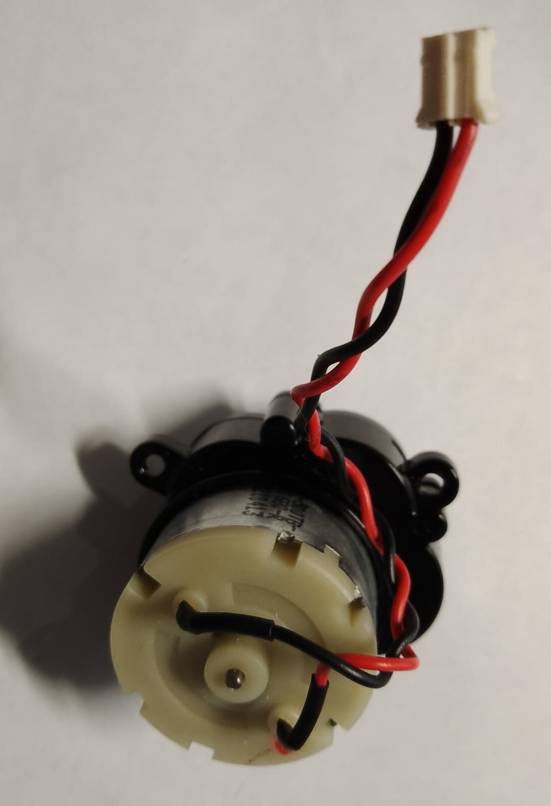 Двигатель (мотор) боковой щетки правый (R) (RK-500TB-106820-RYM210413) робота пылесоса Mi Robot Vacuum-Mop Essential (MJSTG1)