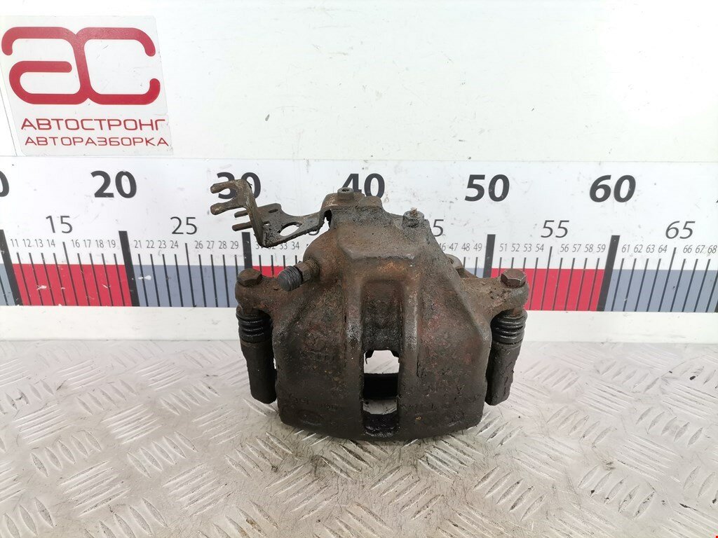 Суппорт передний левый Volkswagen Passat 5 8E0615123D арт. 1690641