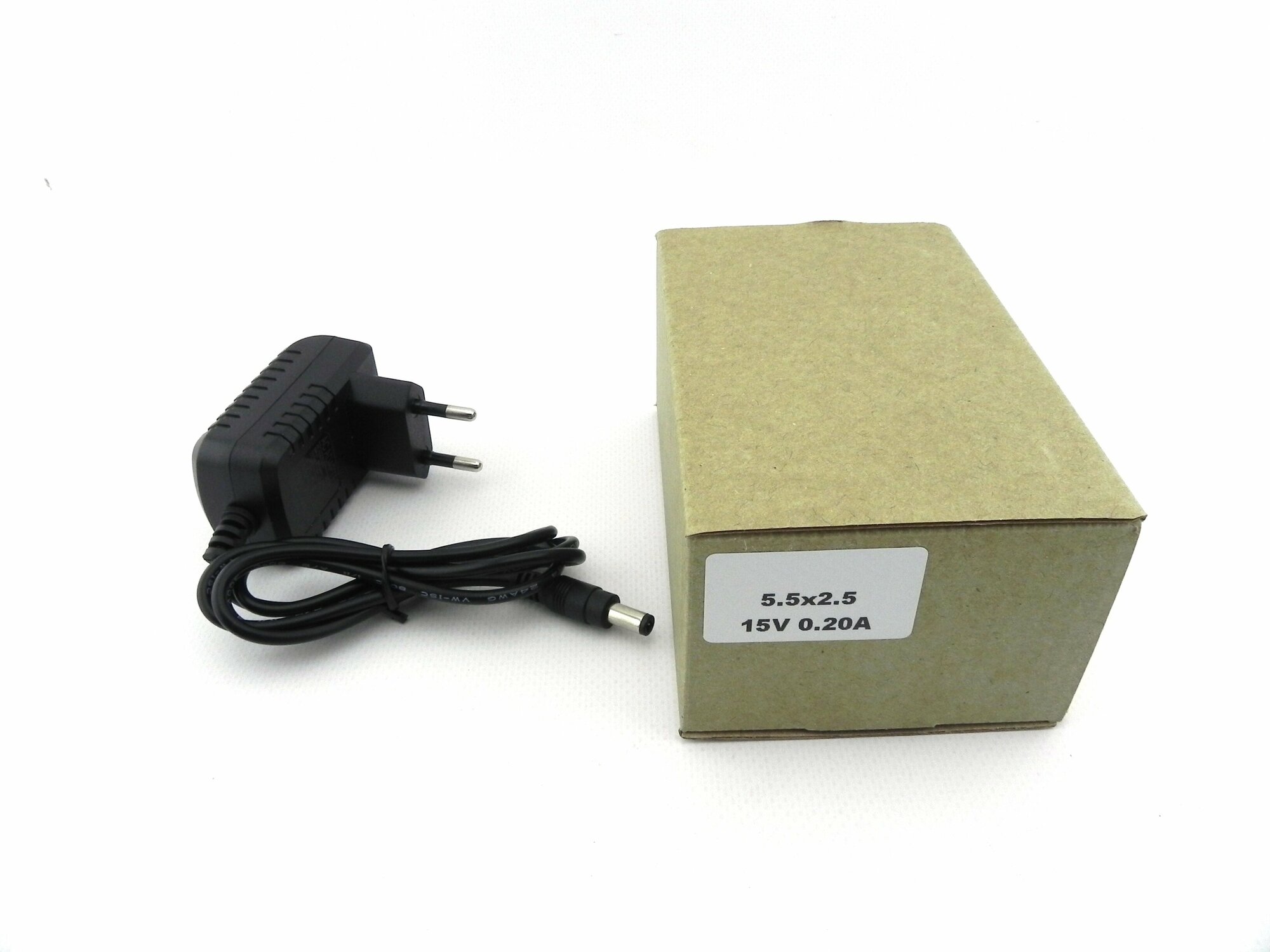 Блок питания для пылесосов 15V 0.2A 5.5*2.5 прямой штекер