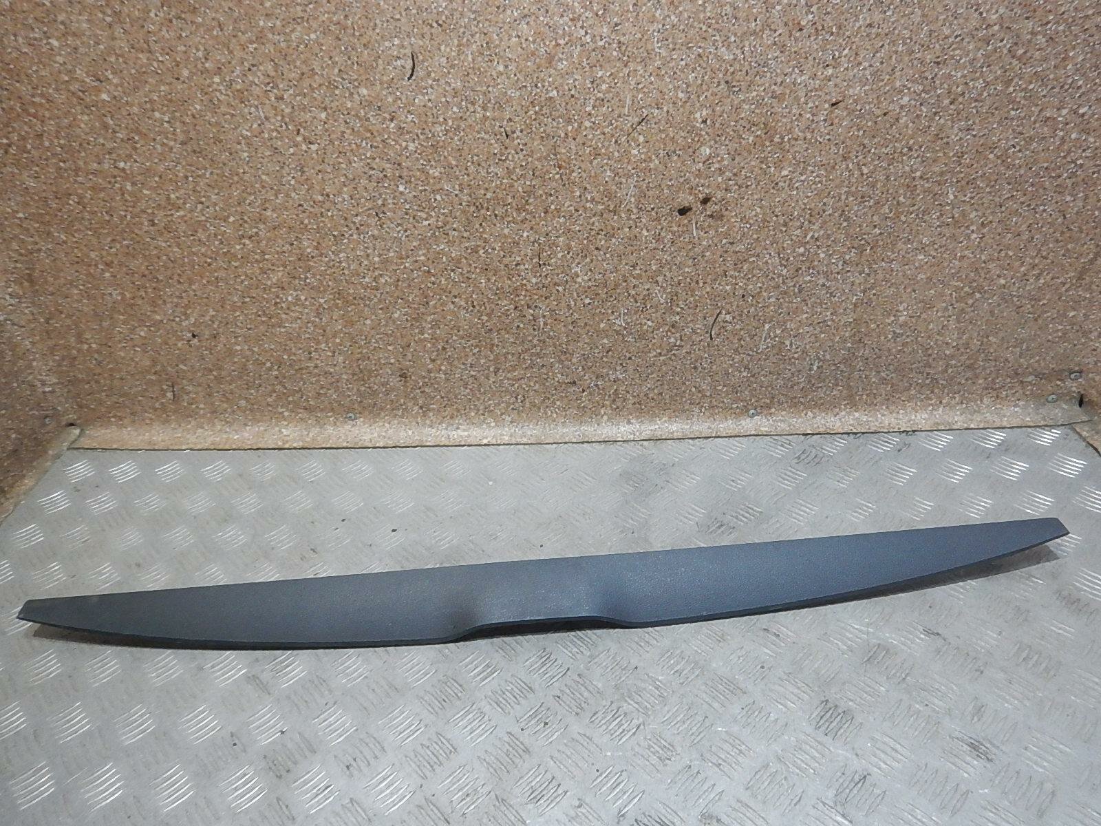 Б/У Накладка (кузов внутри), Audi (Ауди)-Q7 (4M) (15-) AUDI Q7 (4M) (15-) багажника Царапины. 415427 VAG арт. 4M0861355A