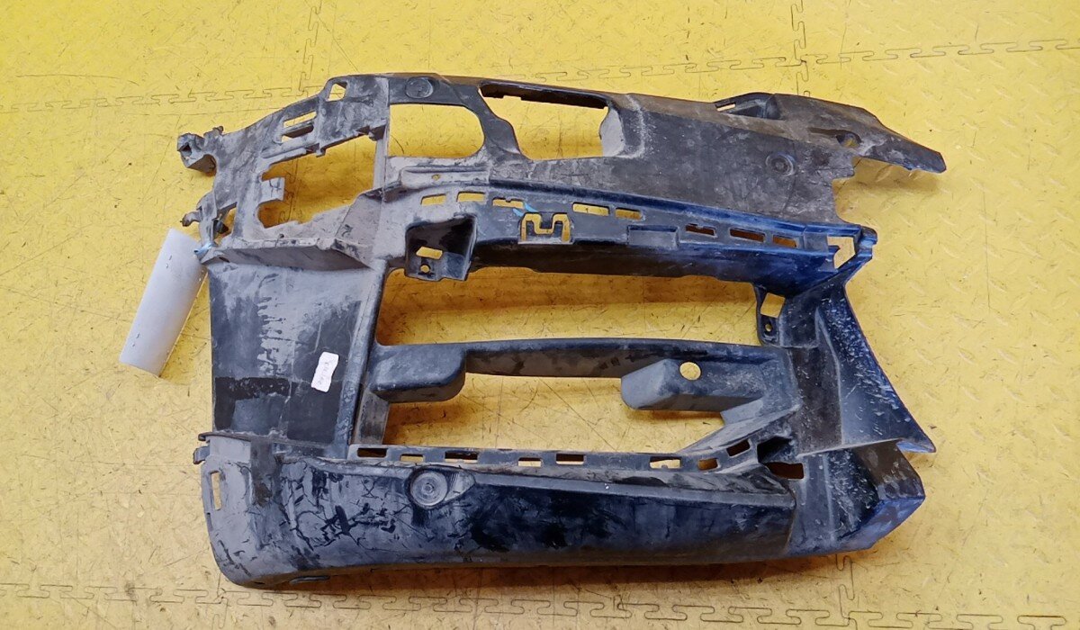 Кронштейн фары противотуманной 5-серия G30 BMW 51118064968