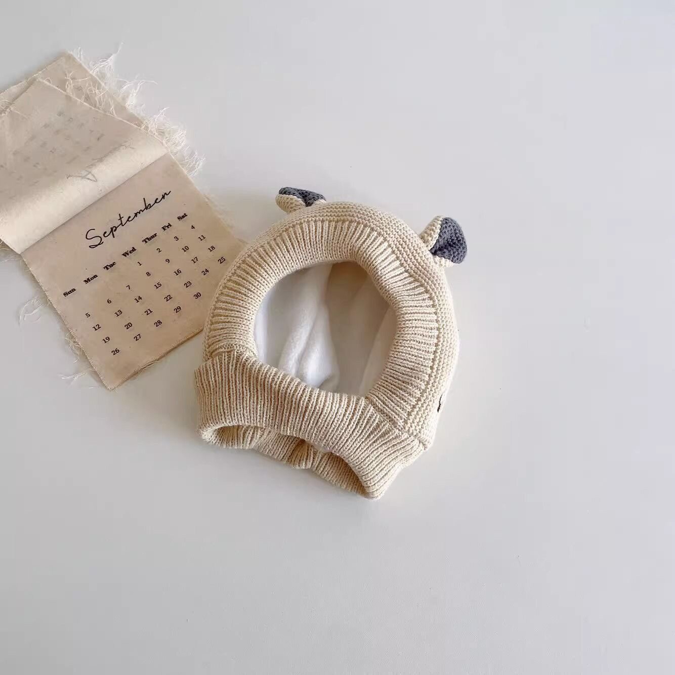 Детская шапка, зимняя бархатная шапка для маленьких мальчиков и девочек, милая шерстяная шапка с защитой ушей, детская шапка с кроликом, теплая мультяшная шапка