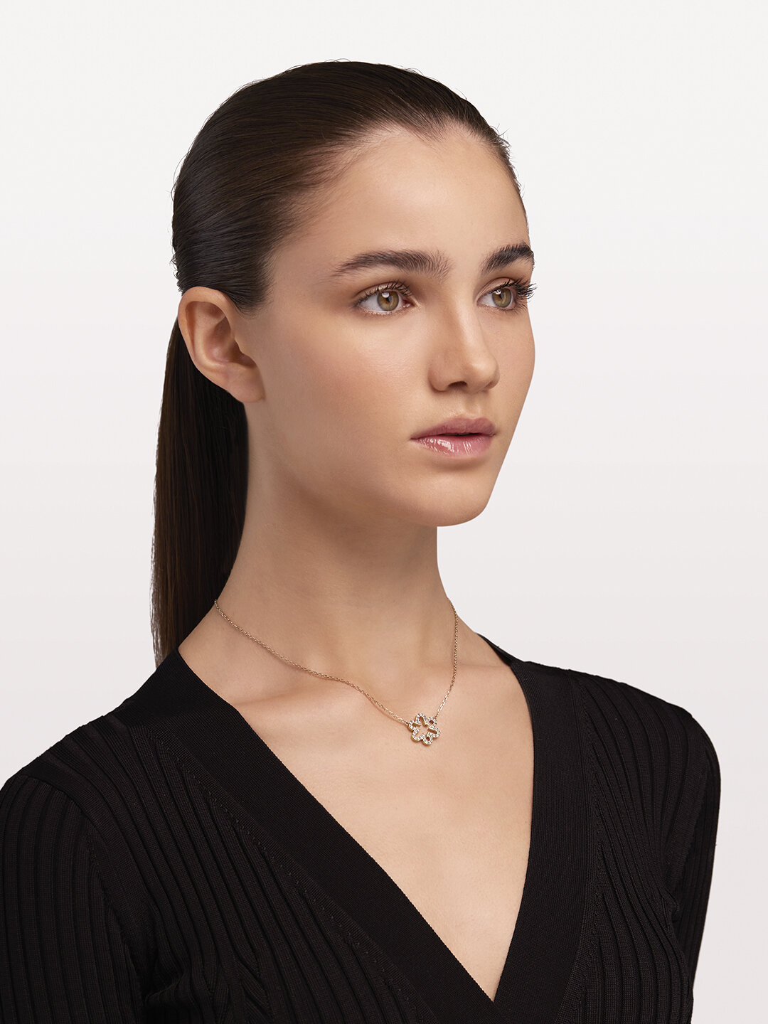 Колье, кристалл