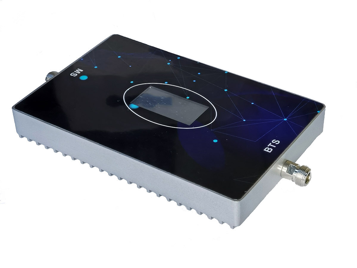 Усилитель сотовой связи и интернета универсальный GSM/3G/LTE (900MHz/1800MHz/2100MHz/2600MHz)