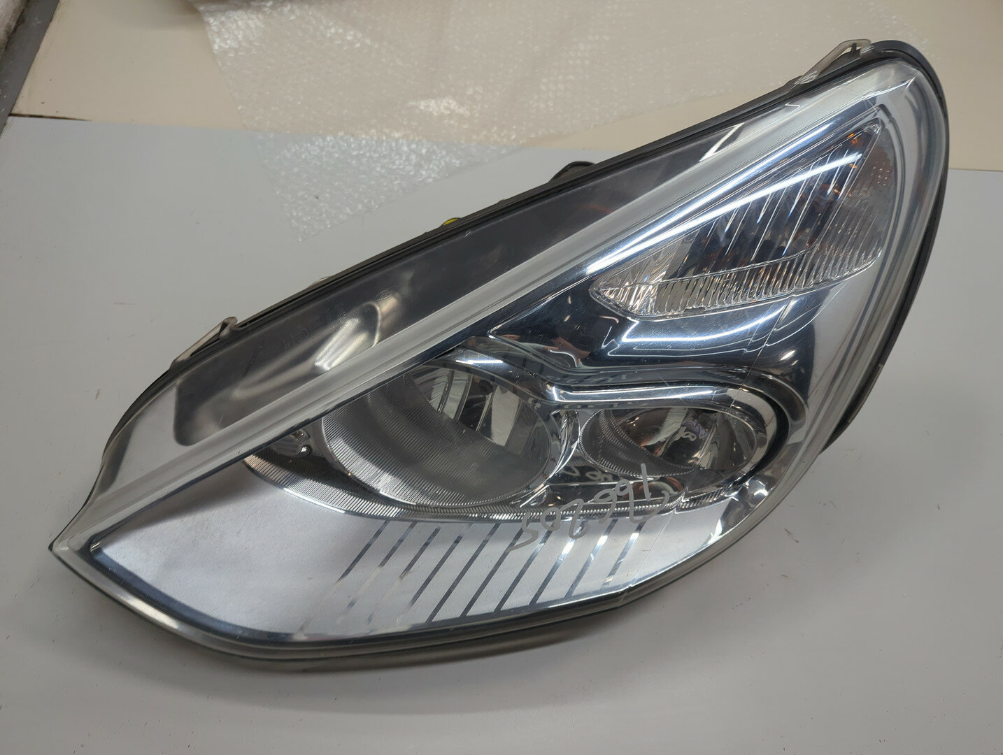 Фара (передняя) левая Ford S-Max Б/У