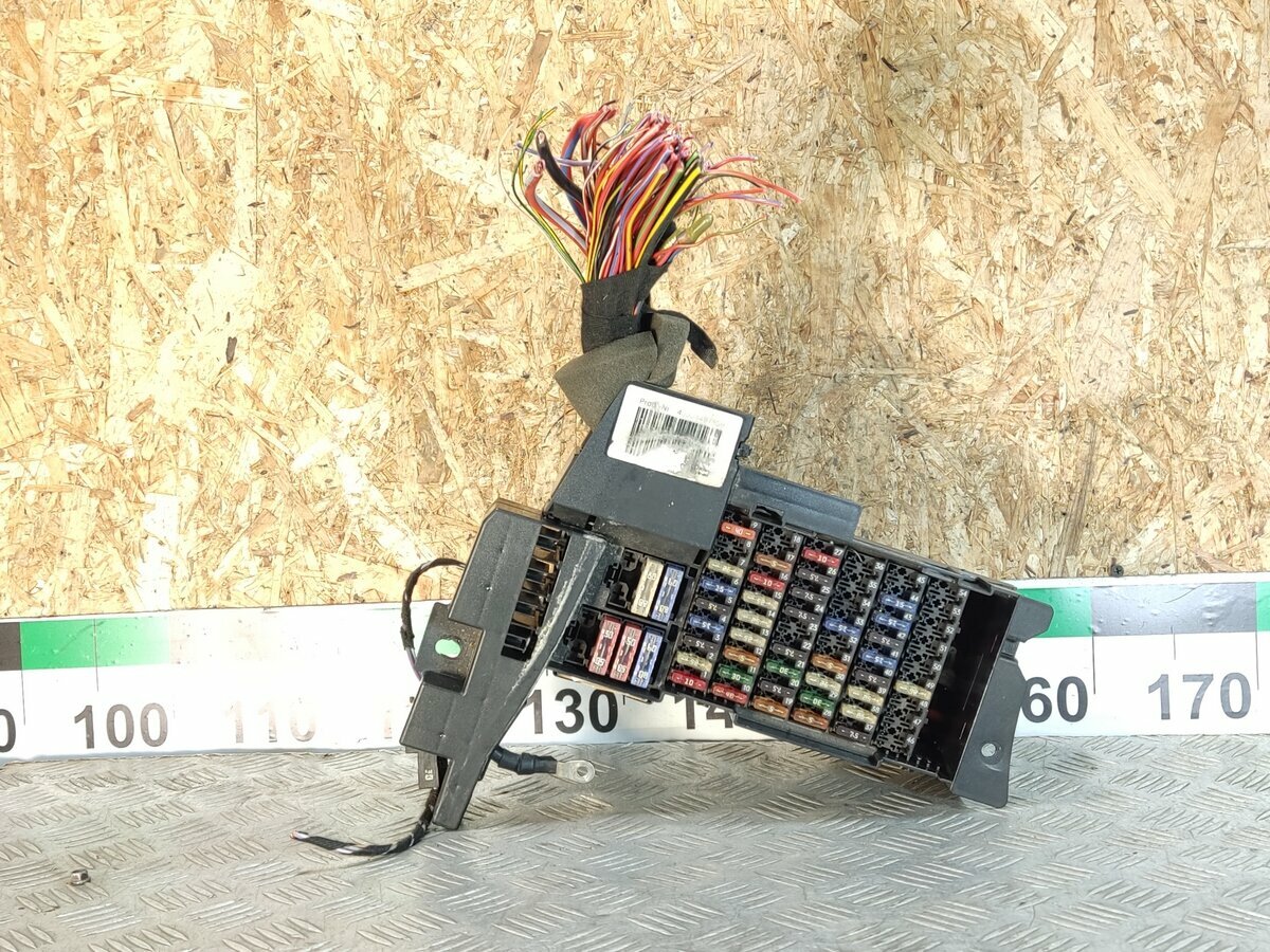 Блок предохранителей салонный MERCEDES A W169 1695450540