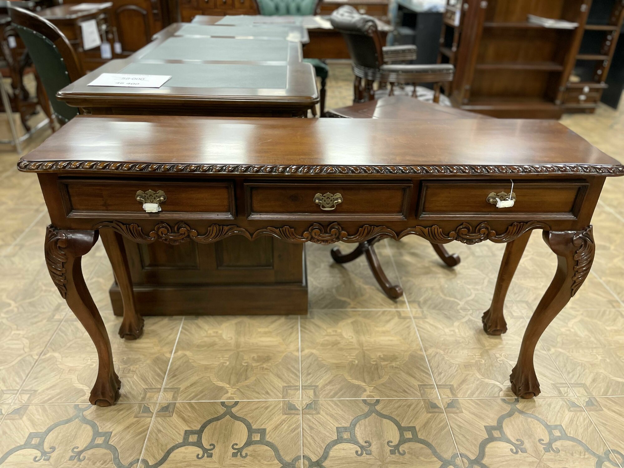 Консоль PCT 14 Индонезия из массива красного дерева 75х135х35см