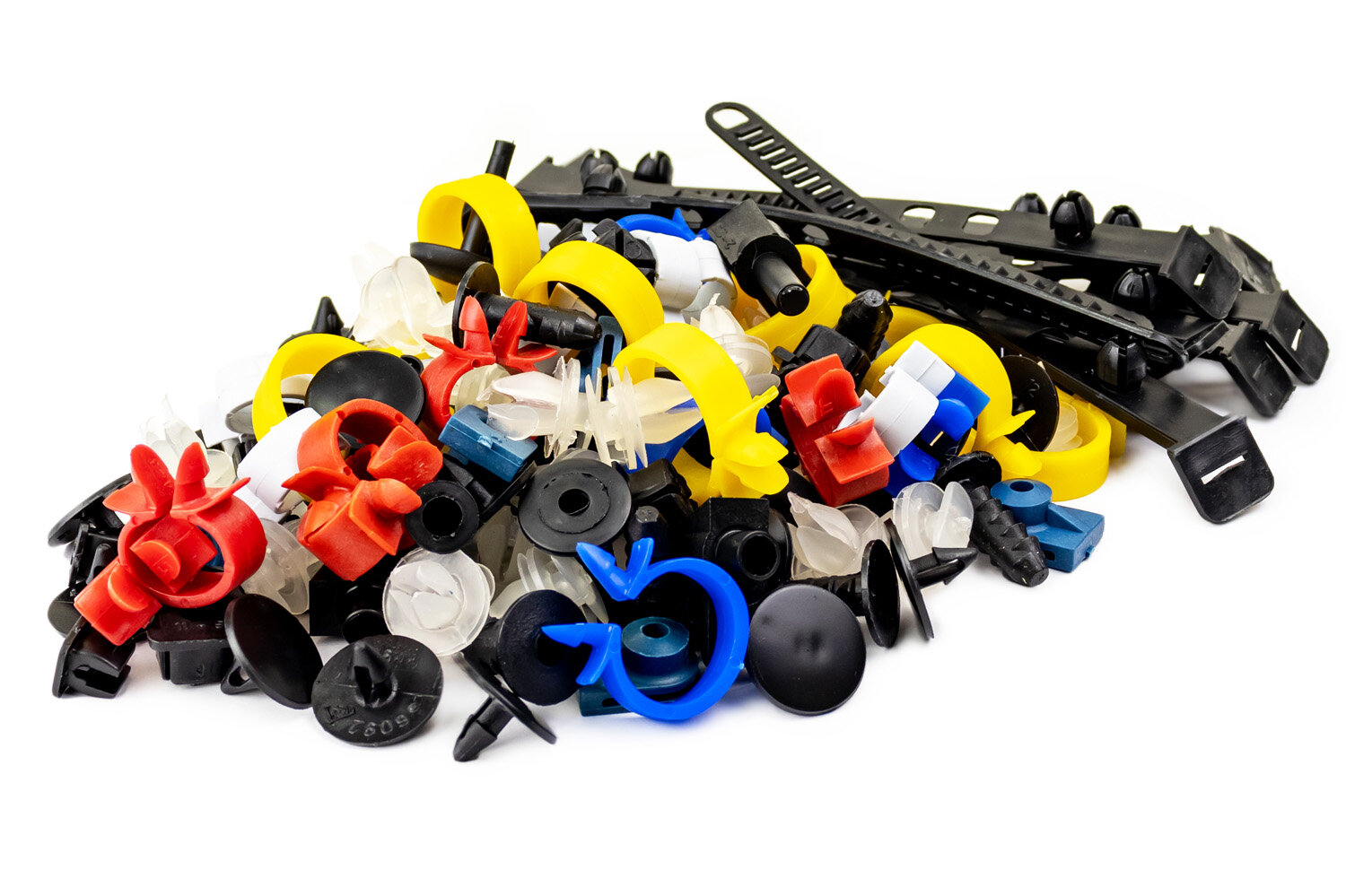 Набор пластмассовых изделий на кузов для ВАЗ 2104, 2105, 2107