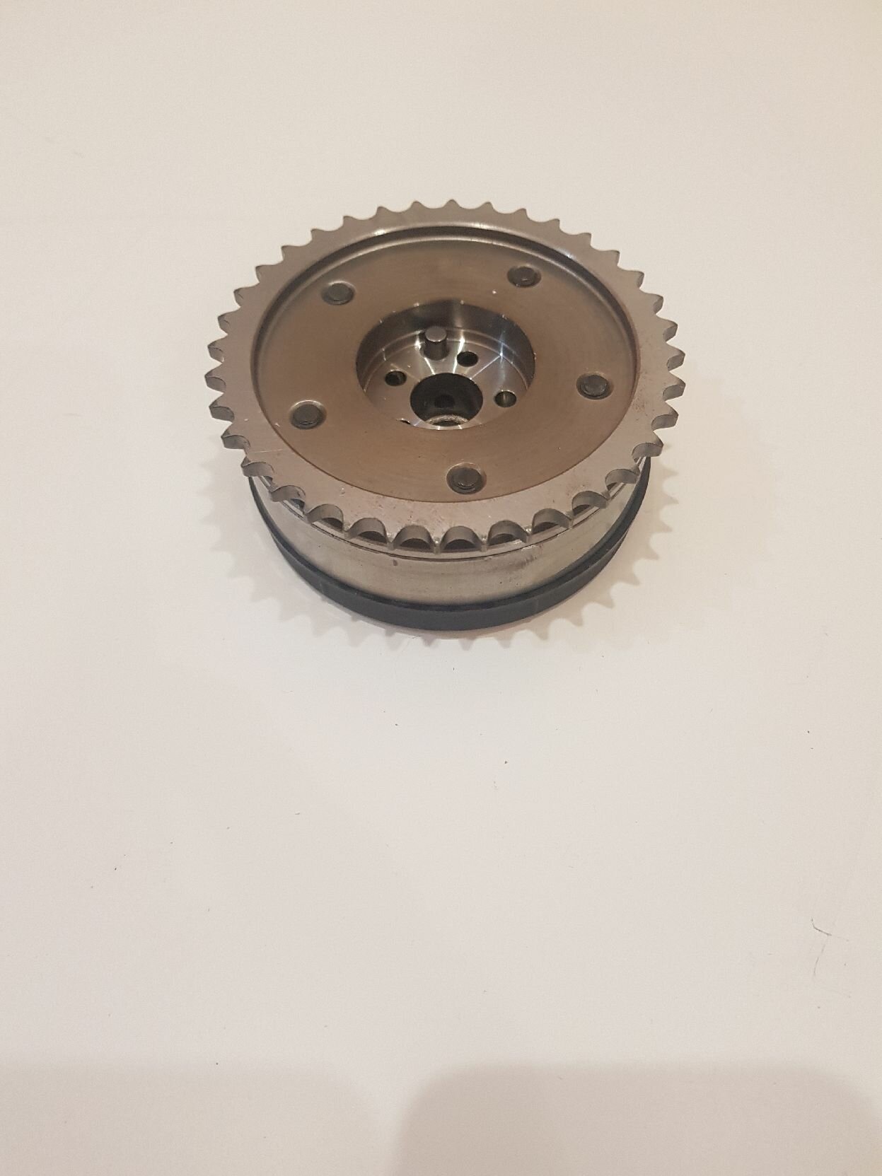 Регулятор фаз впускного вала Geely Emgrand EC7 [1.8 16V CVT хетчбэк] 1136000090