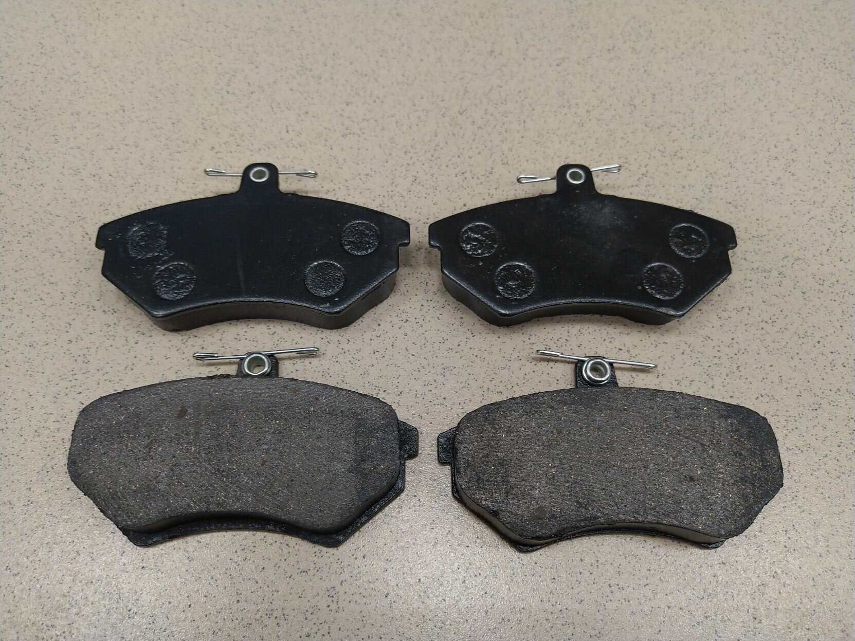 Колодки передние (без ABS) GEELY Chery Fora [1.8 16V 5MT седан]