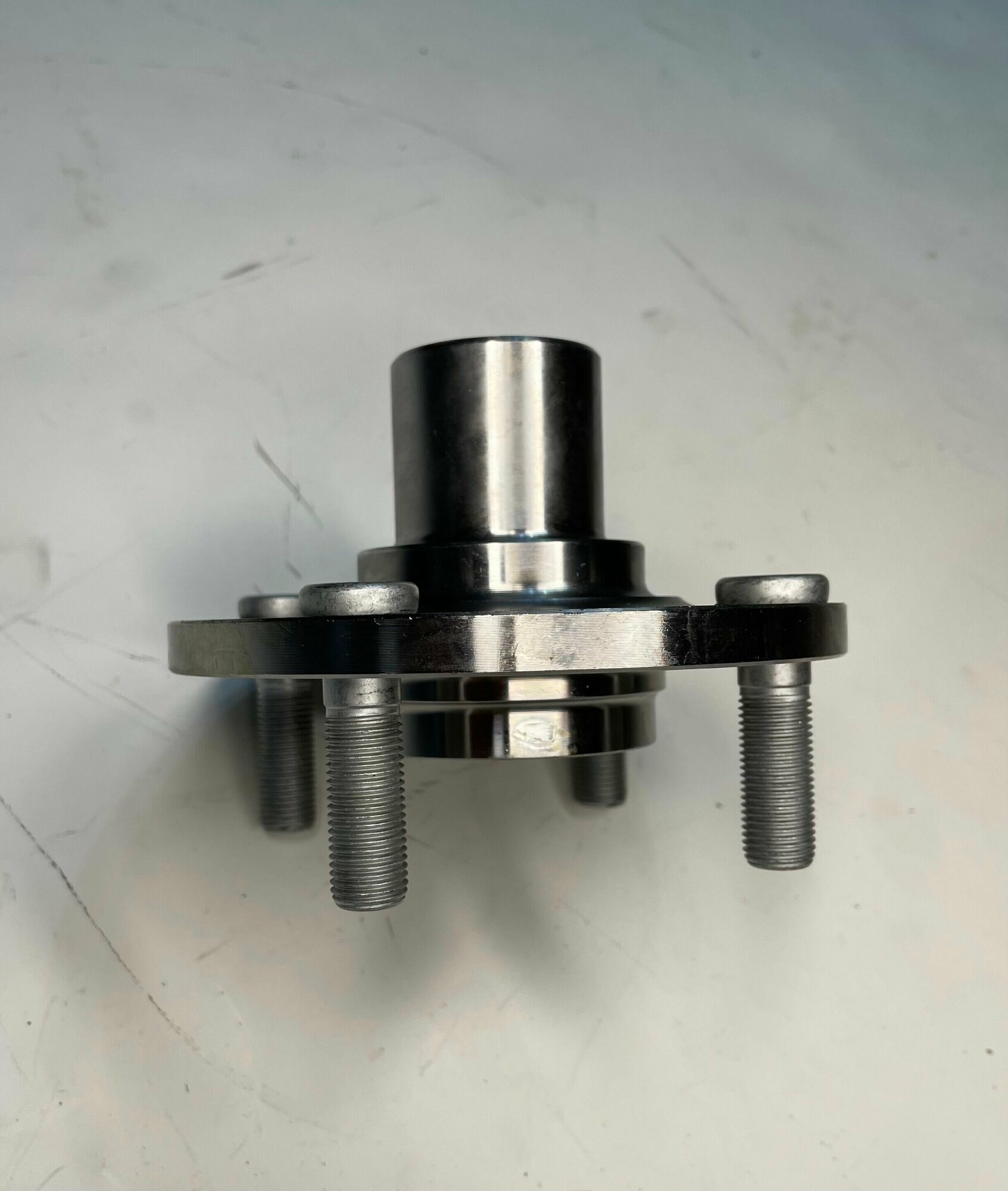 Ступица передняя Chery Kimo [1.3 16V 5MT хетчбэк] S213001017