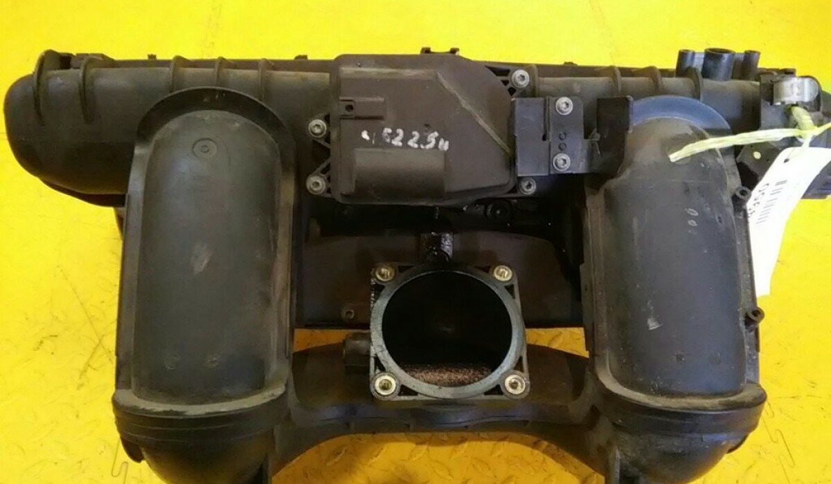 Коллектор впускной 5-серия E60/E61 BMW 11617559523