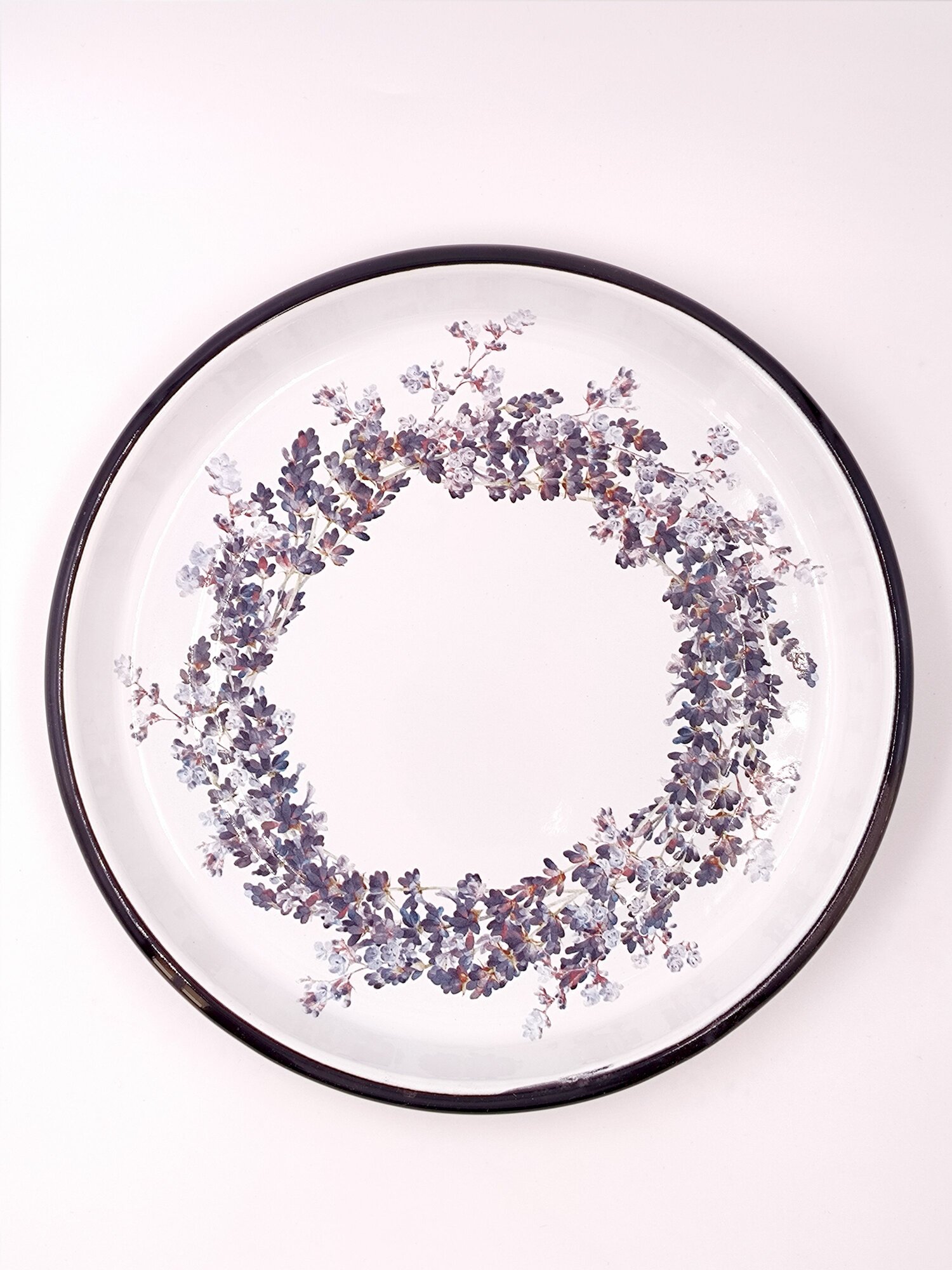 Тарелка эмалированная Эмалика "Нежная лаванда" 22 см