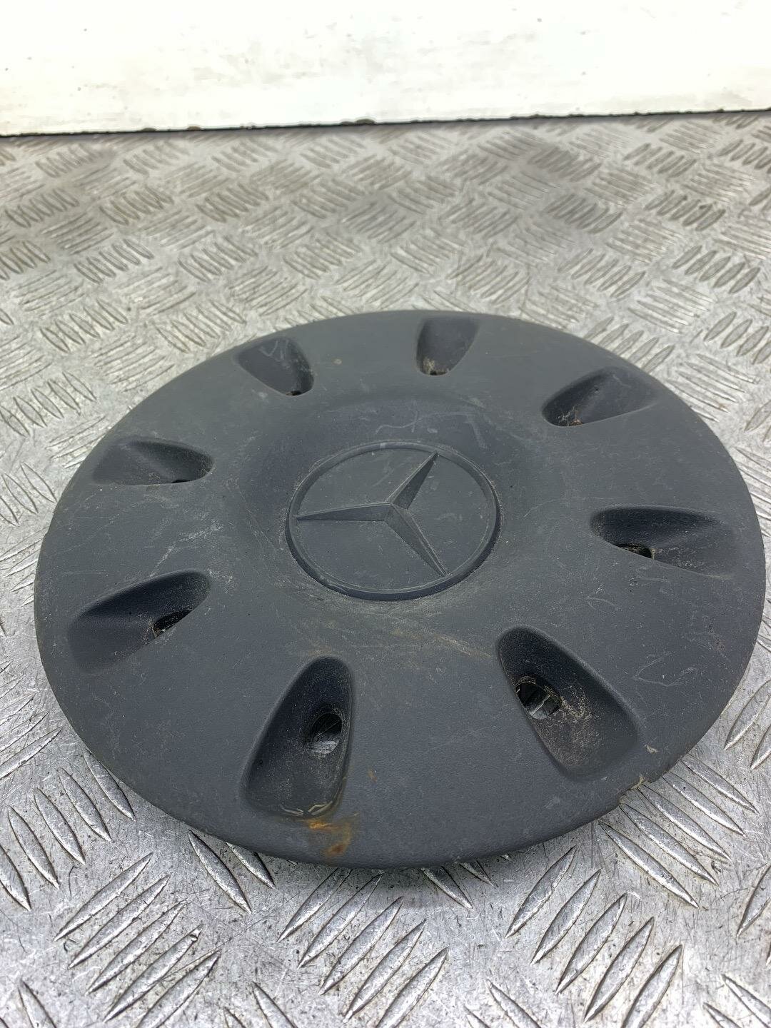 Колпак колесный Mercedes-Benz Vito W639 (2003 - 2010) A6394010825