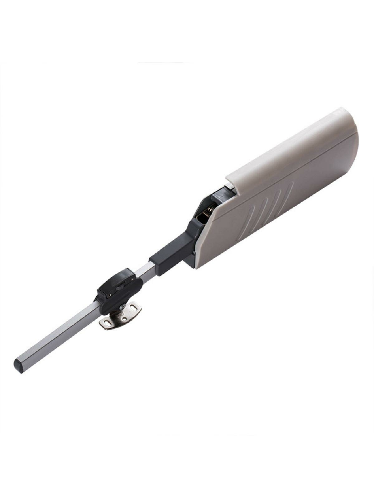 Поднимите дверной буфер и по желанию остановите опорную штангу