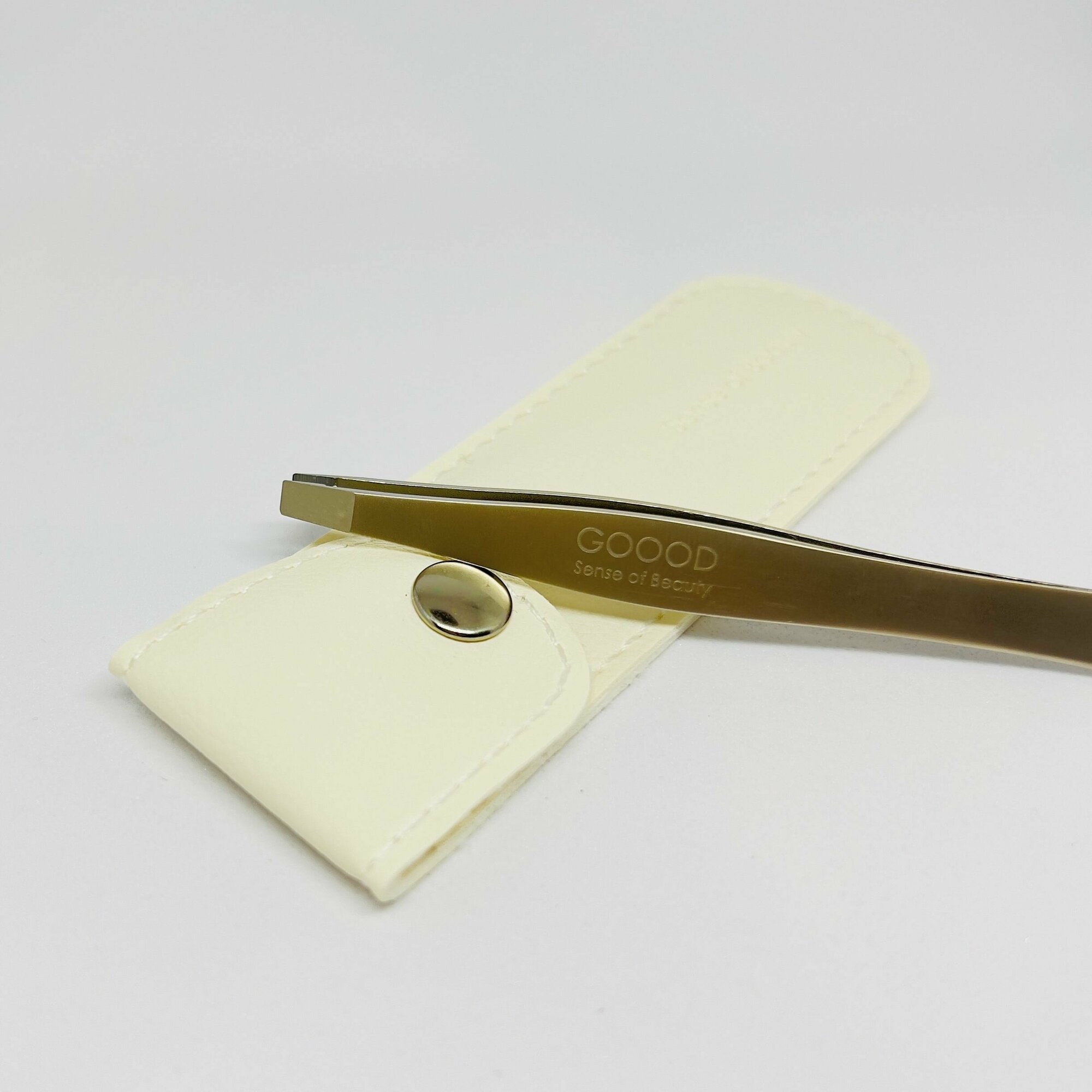 Профессиональный прямой пинцет для бровей и ресниц "GOOOD"