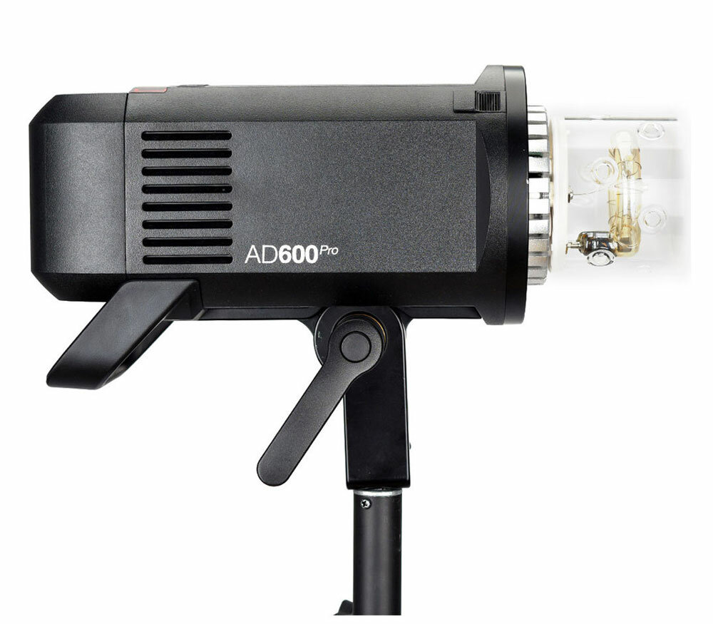 Моноблок Godox Witstro AD600Pro, 600 Дж, питание от аккумулятора, 5600К — фото 1