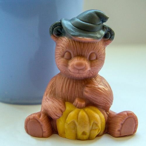 Силиконовая форма для мыла Мишка с тыквой 3D, для свечей, гипса 1шт 5,5 х 4 х 3 см